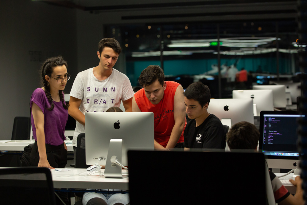 Discover 42's Team - 42 The Network